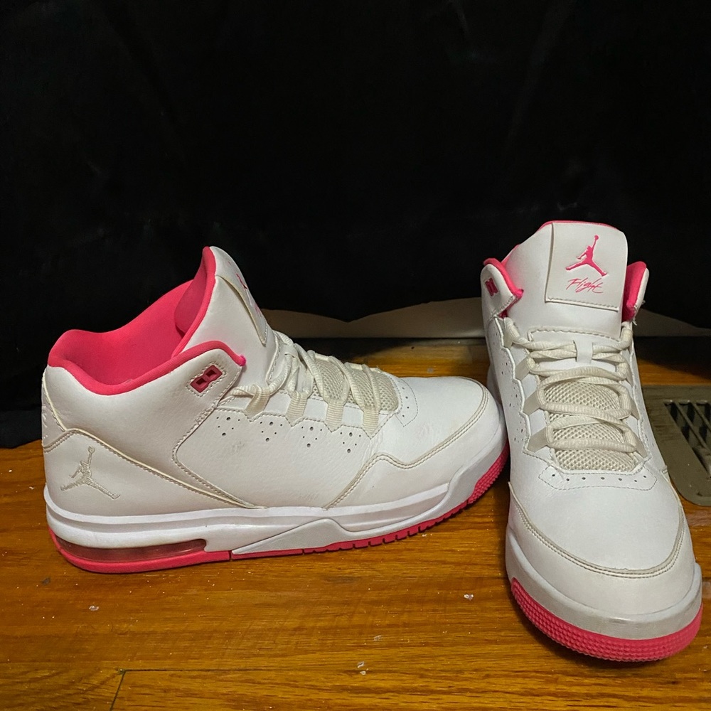 Pink And White Air Jordan 3s - Gem